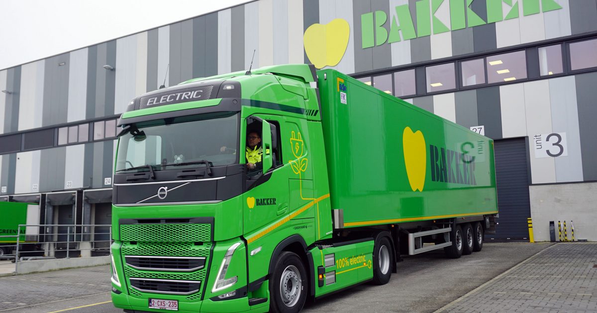 DVO | Volvo Trucks Belux levert eerste FH Electric aan Bakker Belgium