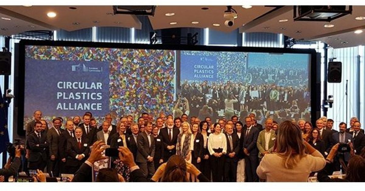 DVO | Europa lanceert Circular Plastics Alliance