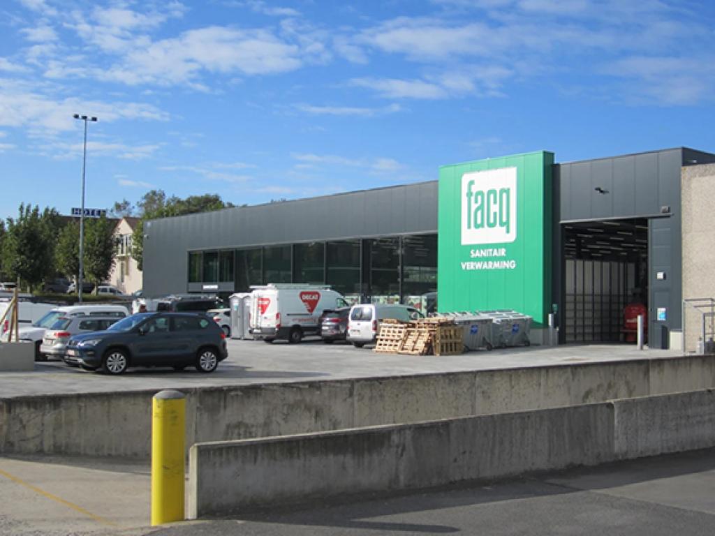 DVO | FACQ opent nieuw sanicenter in Ieper DVO | FACQ opent nieuw sanicenter in Ieper