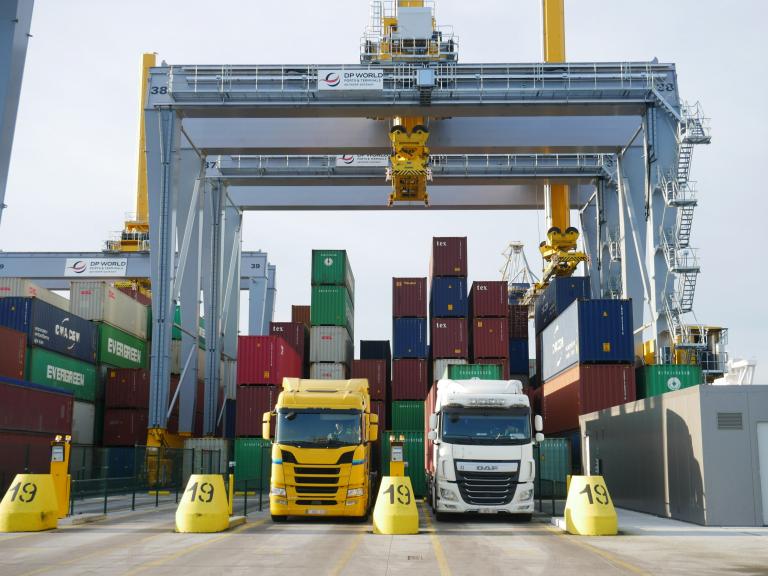 DVO | Terminal-operator DP World voert spreidingstoeslag in tijdens…