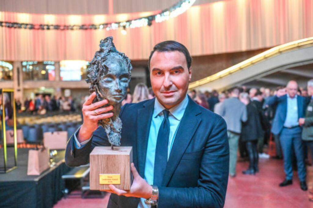 DVO | Khalid Benhaddou wint 8ste "Etion Leadership Award"