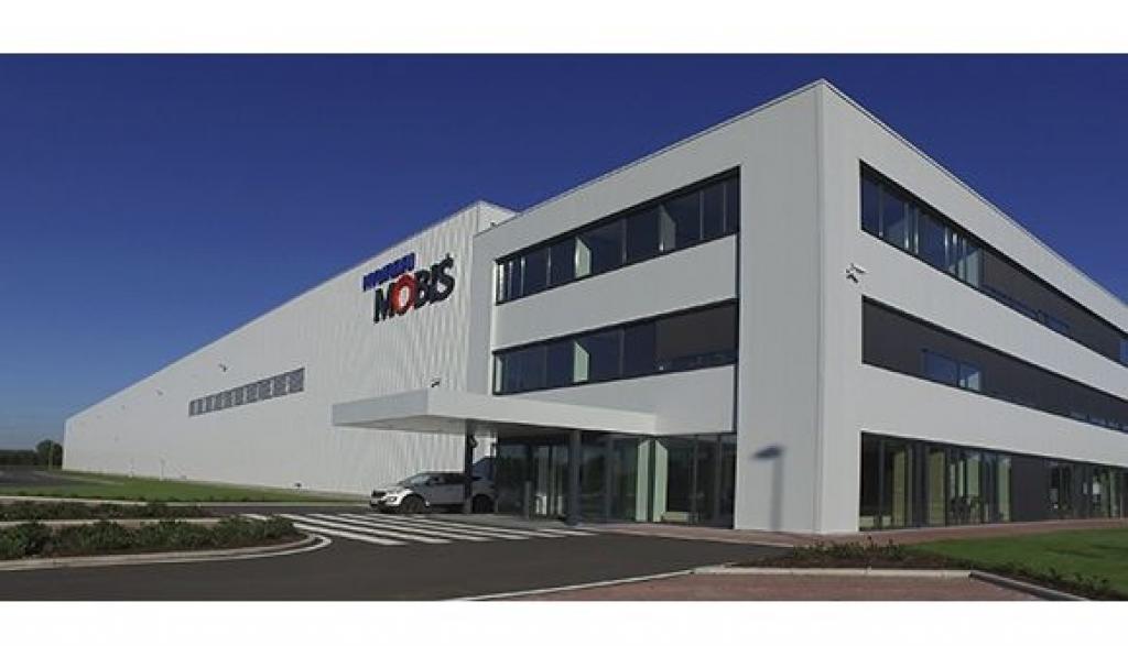 DVO | MOBIS Parts Europe huldigt nieuw Europees DC in Beringen in